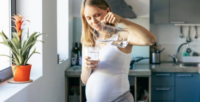 Descubre por qué da mucha sed durante el embarazo - INFANT WORLD